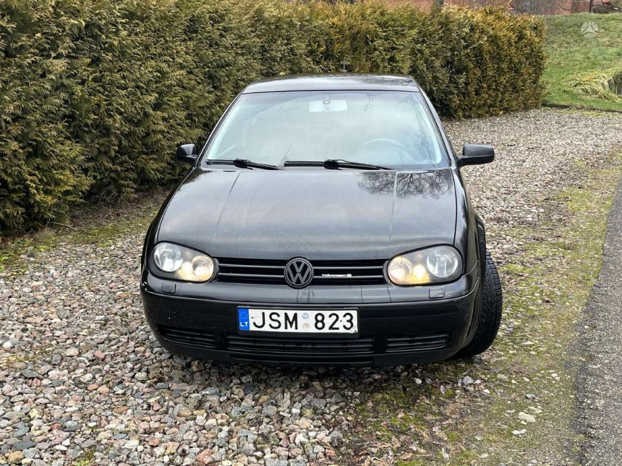 Black Volkswagen Golf 2002 in Panevezys, with an engine capacity of 1.90 L and mileage of 510 thousand km for 1450 €, photo 2 on AUTOMOTO.COM.LV