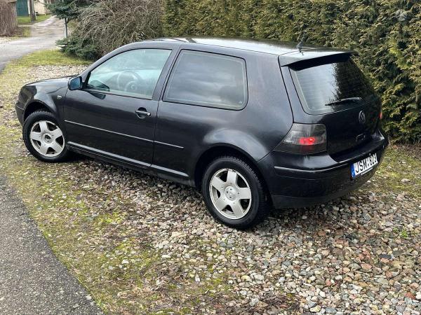 Black Volkswagen Golf 2002 in Panevezys, with an engine capacity of 1.90 L and mileage of 510 thousand km for 1450 €, photo 8 on AUTOMOTO.COM.LV
