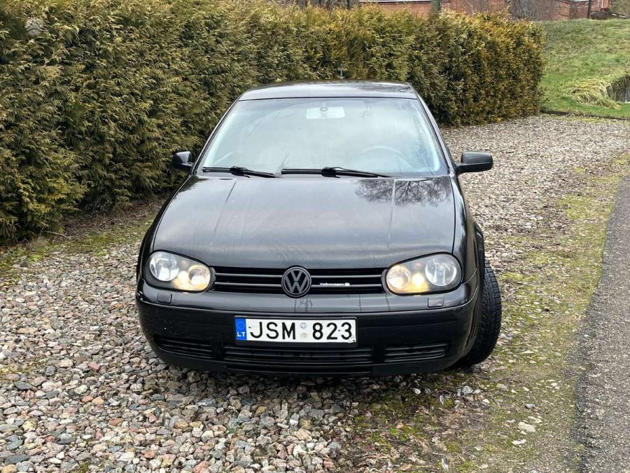 Black Volkswagen Golf 2002 in Panevezys, with an engine capacity of 1.90 L and mileage of 510 thousand km for 1450 €, photo 12 on AUTOMOTO.COM.LV