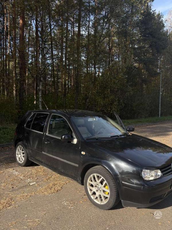 Black Volkswagen Golf 2002 in Visaginas, with an engine capacity of 0.00 L and mileage of 3934 thousand km for 1800 €, photo 1 on AUTOMOTO.COM.LV