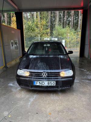 Melns Volkswagen Golf 2002 Visaginas, ar dzinēja tilpumu 0.00 L un nobraukumu 3934 tūkst. km par 1800 €, foto 5 vietnē AUTOMOTO.COM.LV