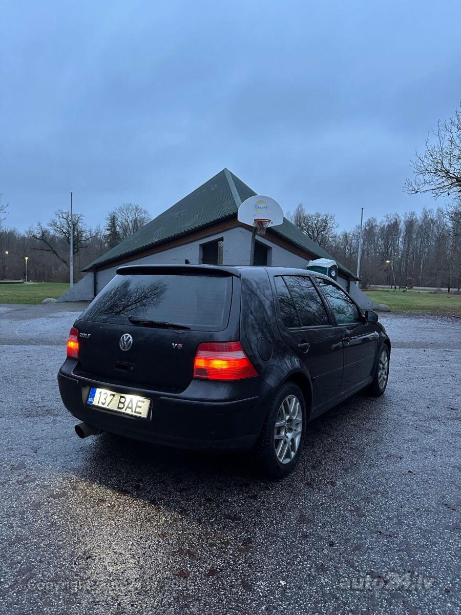 Melns Volkswagen Golf 2002 Tallina, ar dzinēja tilpumu 2.30 L un nobraukumu 192 tūkst. km par 3500 €, foto 2 vietnē AUTOMOTO.COM.LV