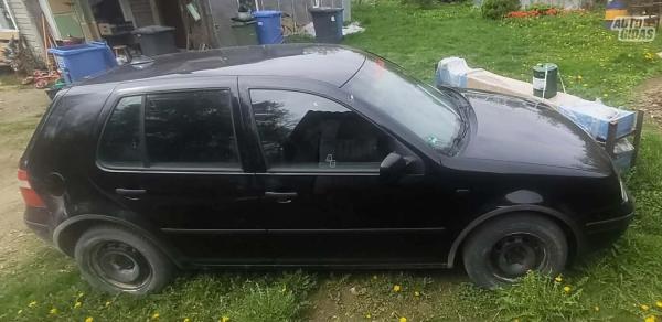 Melns Volkswagen Golf 2002 Šakiai, ar dzinēja tilpumu 1.60 L un nobraukumu 252 tūkst. km par 599 €, foto 4 vietnē AUTOMOTO.COM.LV
