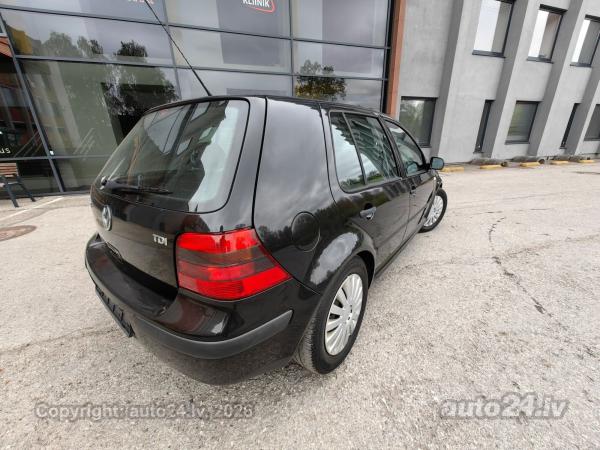 Melns Volkswagen Golf 2002 Tartu, ar dzinēja tilpumu 1.90 L un nobraukumu 275 tūkst. km par 3500 €, foto 4 vietnē AUTOMOTO.COM.LV