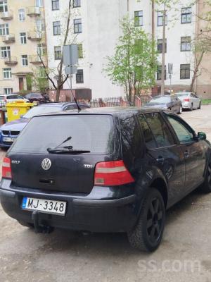 Melns Volkswagen Golf 2002 Rīga, ar dzinēja tilpumu 1.90 L un nobraukumu 277 tūkst. km par 1200 €, foto 3 vietnē AUTOMOTO.COM.LV