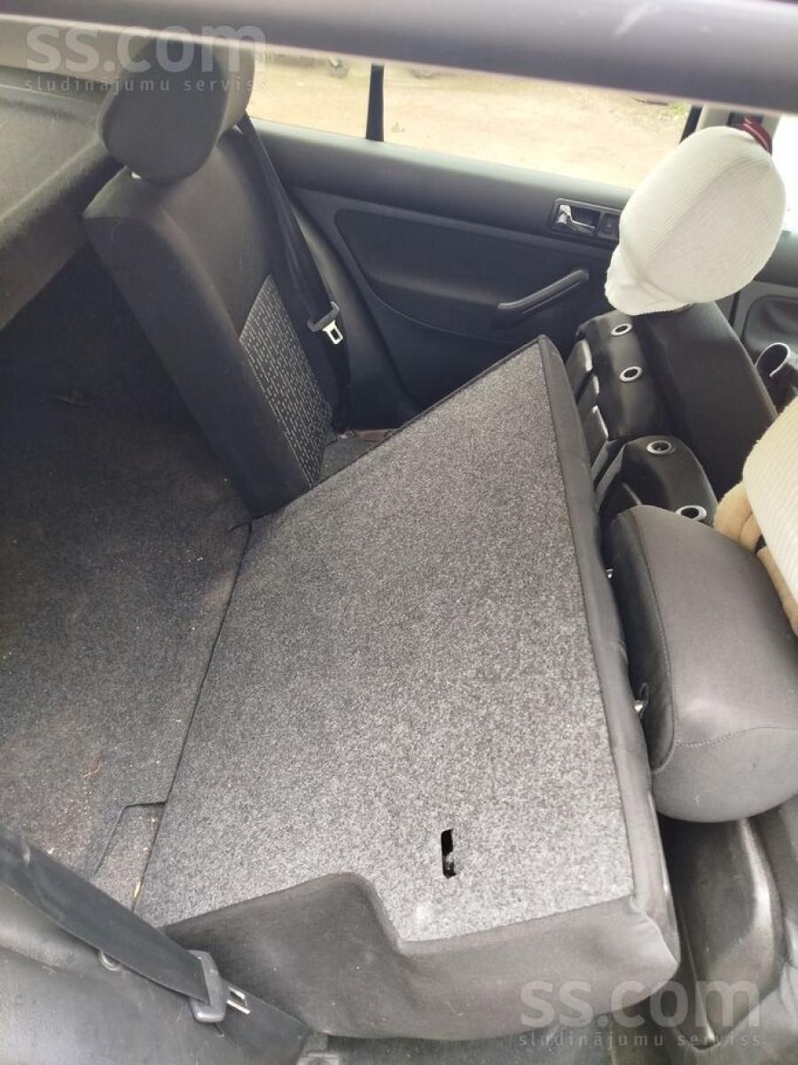 Melns Volkswagen Golf 2002 Rīga, ar dzinēja tilpumu 1.90 L un nobraukumu 277 tūkst. km par 1200 €, foto 7 vietnē AUTOMOTO.COM.LV
