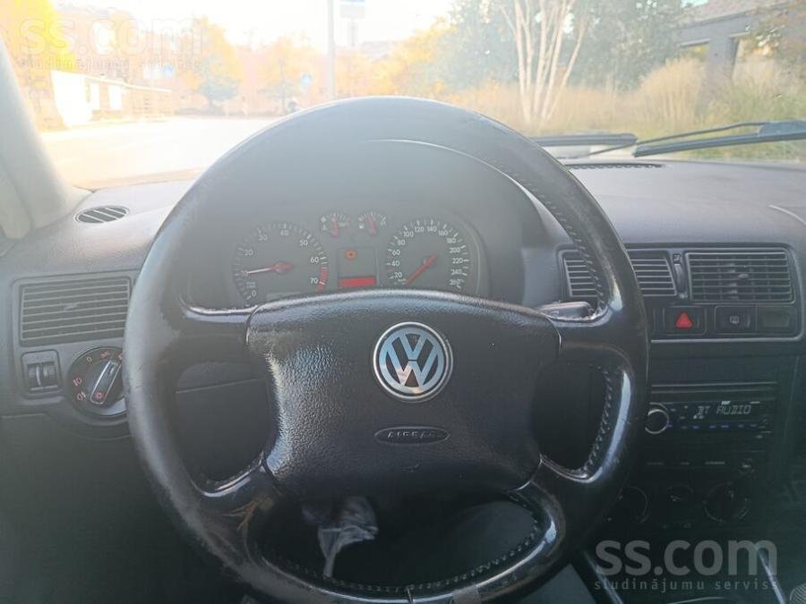 Melns Volkswagen Golf 2002 Rīga, ar dzinēja tilpumu 1.60 L un nobraukumu 331 tūkst. km par 1200 €, foto 6 vietnē AUTOMOTO.COM.LV