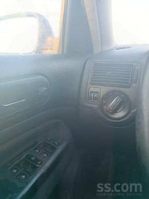 Melns Volkswagen Golf 2002 Rīga, ar dzinēja tilpumu 1.60 L un nobraukumu 331 tūkst. km par 1200 €, foto 11 vietnē AUTOMOTO.COM.LV