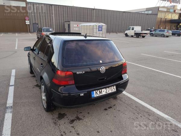 Black Volkswagen Golf 2002 in Riga, with an engine capacity of 2.00 L and mileage of 273 thousand km for 1900 €, photo 3 on AUTOMOTO.COM.LV