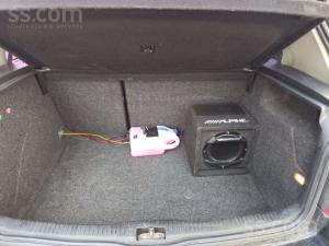 Black Volkswagen Golf 2002 in Riga, with an engine capacity of 2.00 L and mileage of 273 thousand km for 1900 €, photo 9 on AUTOMOTO.COM.LV