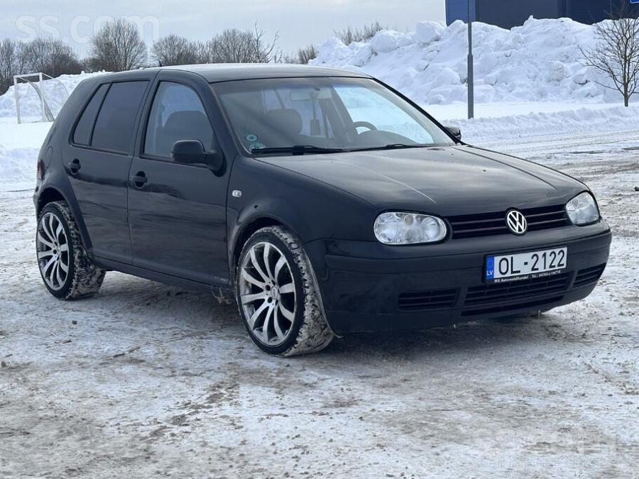 Черный Фольксваген Гольф 2002 в Рига, объемом двигателя 1.90 л и пробегом 347 тыс. км за 1990 €, фото 1 на AUTOMOTO.COM.LV