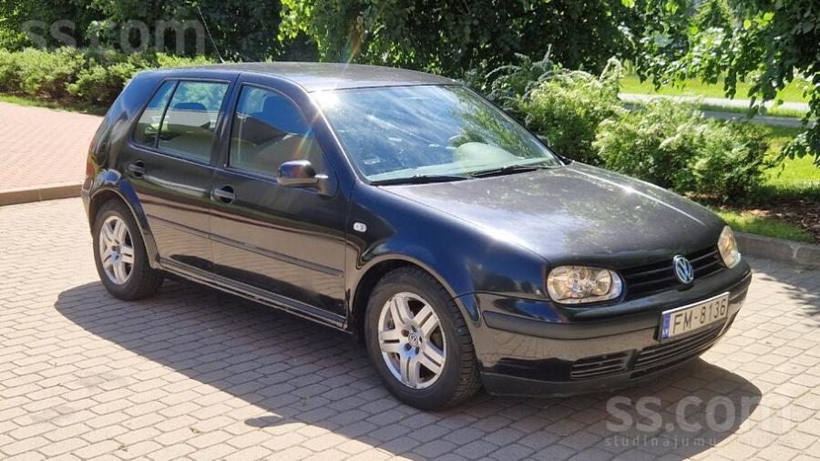 Black Volkswagen Golf 2002 in Riga, with an engine capacity of 1.40 L and mileage of 0 thousand km for 1370 €, photo 9 on AUTOMOTO.COM.LV
