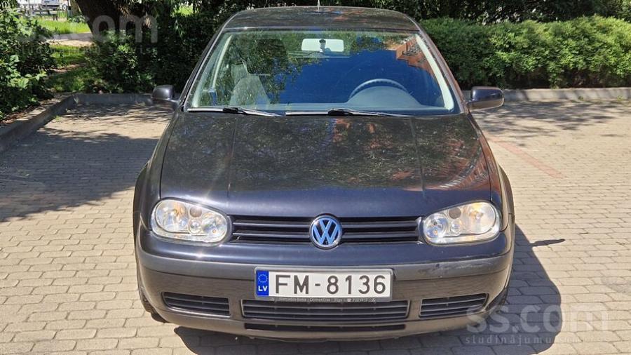 Black Volkswagen Golf 2002 in Riga, with an engine capacity of 1.40 L and mileage of 0 thousand km for 1370 €, photo 10 on AUTOMOTO.COM.LV