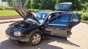 Black Volkswagen Golf 2002 in Riga, with an engine capacity of 1.40 L and mileage of 0 thousand km for 1370 €, photo 12 on AUTOMOTO.COM.LV
