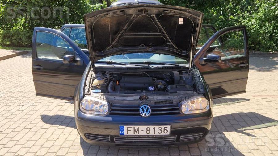 Black Volkswagen Golf 2002 in Riga, with an engine capacity of 1.40 L and mileage of 0 thousand km for 1370 €, photo 13 on AUTOMOTO.COM.LV