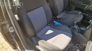 Black Volkswagen Golf 2002 in Riga, with an engine capacity of 1.40 L and mileage of 0 thousand km for 1370 €, photo 20 on AUTOMOTO.COM.LV