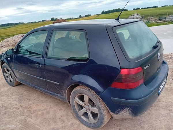 Melns Volkswagen Golf 2002 Elektrėnai, ar dzinēja tilpumu 0.00 L un nobraukumu 400 tūkst. km par 750 €, foto 2 vietnē AUTOMOTO.COM.LV