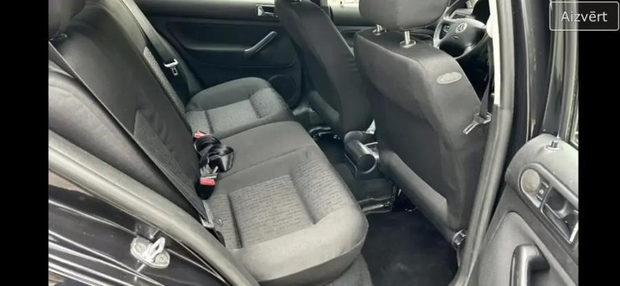 Black Volkswagen Golf 2002 in Limbazi, with an engine capacity of 1.40 L and mileage of 223 thousand km for 2250 €, photo 8 on AUTOMOTO.COM.LV