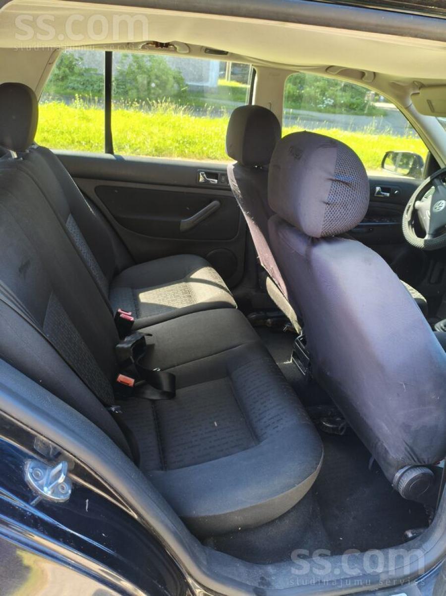 Melns Volkswagen Golf 2002 Rīga, ar dzinēja tilpumu 1.90 L un nobraukumu 270 tūkst. km par 1600 €, foto 7 vietnē AUTOMOTO.COM.LV