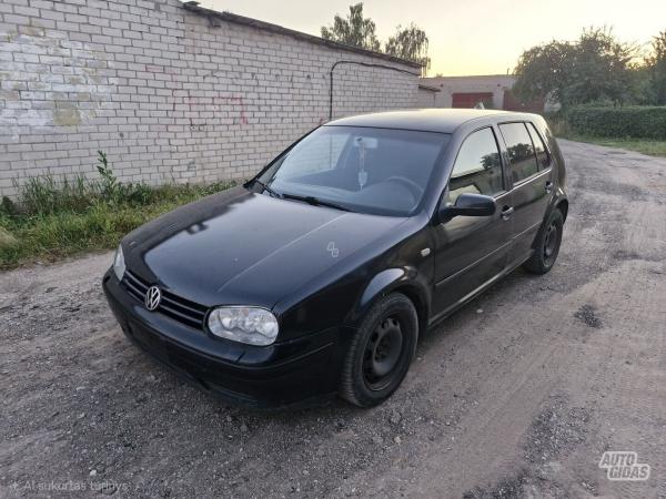 Black Volkswagen Golf 2002 in Kaisiadorys, with an engine capacity of 1.90 L and mileage of 388 thousand km for 1000 €, photo 1 on AUTOMOTO.COM.LV