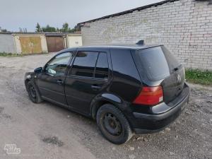 Черный Фольксваген Гольф 2002 в Кайшядорис, объемом двигателя 1.90 л и пробегом 388 тыс. км за 1000 €, фото 3 на AUTOMOTO.COM.LV