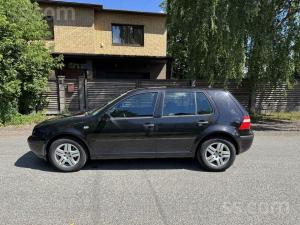 Black Volkswagen Golf 2002 in Riga, with an engine capacity of 1.90 L and mileage of 270 thousand km for 2250 €, photo 6 on AUTOMOTO.COM.LV