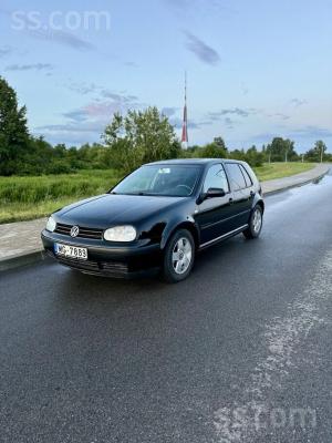 Черный Фольксваген Гольф 2002 в Рига, объемом двигателя 1.40 л и пробегом 247 тыс. км за 1250 €, фото 3 на AUTOMOTO.COM.LV