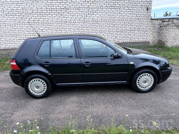 Melns Volkswagen Golf 2002 Daugavpils, ar dzinēja tilpumu 1.40 L un nobraukumu 173 tūkst. km par 1699 €, foto 6 vietnē AUTOMOTO.COM.LV