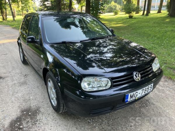 Черный Фольксваген Гольф 2002 в Елгава, объемом двигателя 1.40 л и пробегом 247 тыс. км за 1650 €, фото 2 на AUTOMOTO.COM.LV