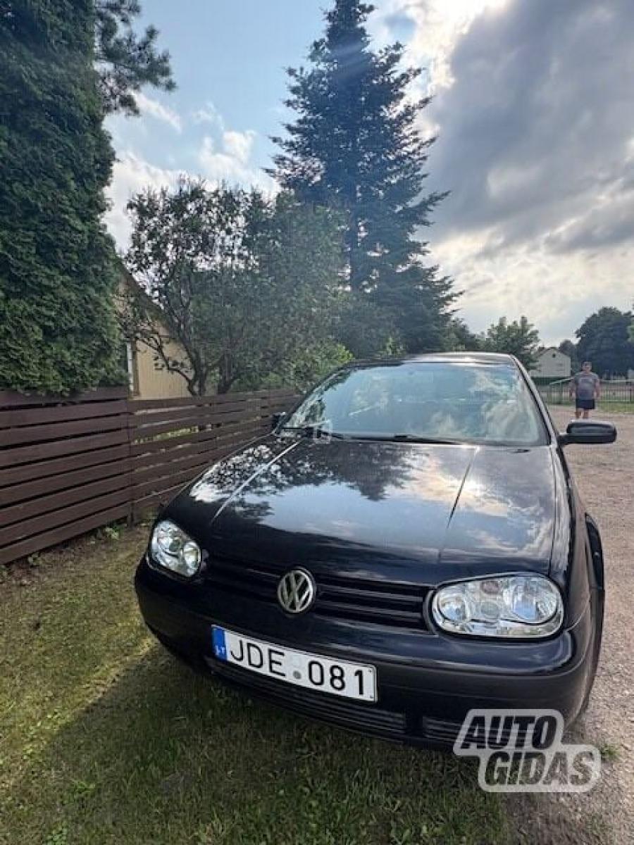 Melns Volkswagen Golf 2002 Marijampole, ar dzinēja tilpumu 2.00 L un nobraukumu 218 tūkst. km par 1250 €, foto 19 vietnē AUTOMOTO.COM.LV