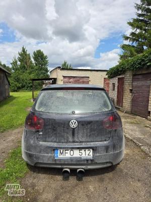 Black Volkswagen Golf 2002 in Birzai, with an engine capacity of 2.00 L and mileage of 365 thousand km for 1000 €, photo 9 on AUTOMOTO.COM.LV