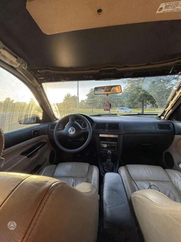 Melns Volkswagen Golf 2002 Klaipėda, ar dzinēja tilpumu 1.90 L un nobraukumu 400 tūkst. km par 1100 €, foto 8 vietnē AUTOMOTO.COM.LV