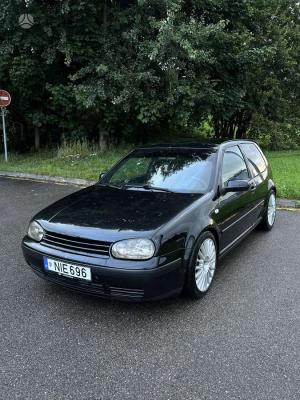 Melns Volkswagen Golf 2002 Viļņa, ar dzinēja tilpumu 1.90 L un nobraukumu 484 tūkst. km par 1700 €, foto 1 vietnē AUTOMOTO.COM.LV