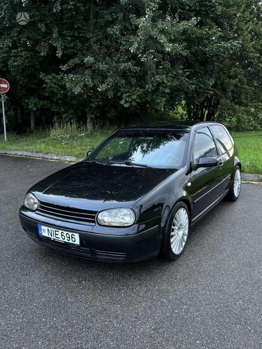 Melns Volkswagen Golf 2002 Viļņa, ar dzinēja tilpumu 1.90 L un nobraukumu 484 tūkst. km par 1700 €, foto 1 vietnē AUTOMOTO.COM.LV