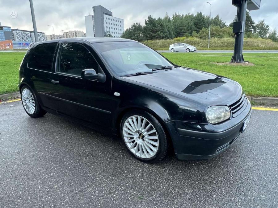 Melns Volkswagen Golf 2002 Viļņa, ar dzinēja tilpumu 1.90 L un nobraukumu 484 tūkst. km par 1700 €, foto 13 vietnē AUTOMOTO.COM.LV