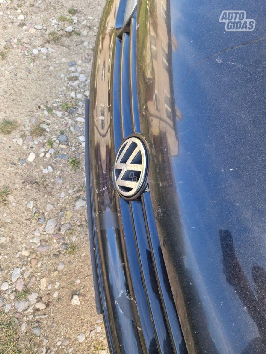 Melns Volkswagen Golf 2002 Vilkaviškis, ar dzinēja tilpumu 1.90 L un nobraukumu 381 tūkst. km par 1400 €, foto 4 vietnē AUTOMOTO.COM.LV