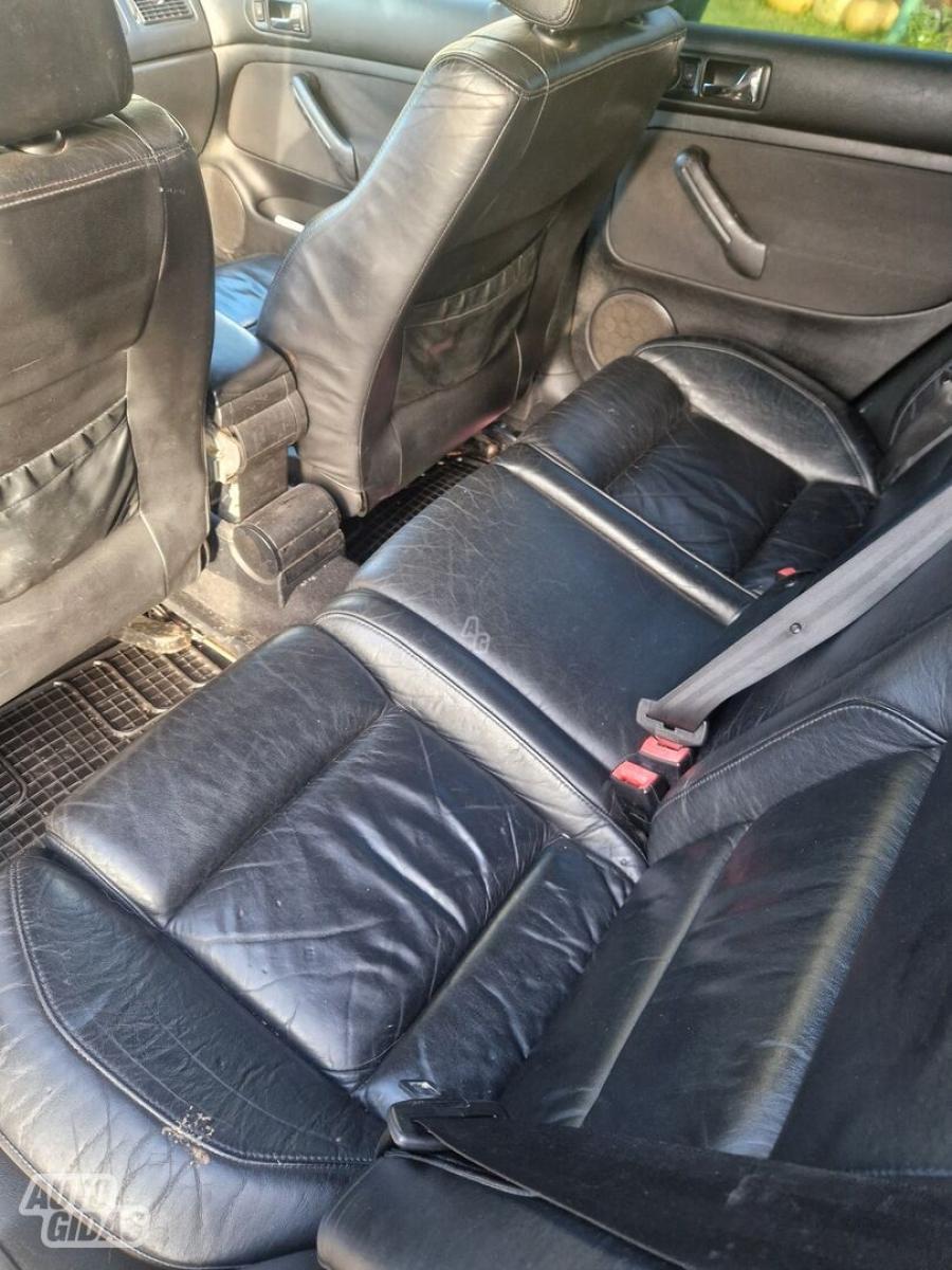 Melns Volkswagen Golf 2002 Vilkaviškis, ar dzinēja tilpumu 1.90 L un nobraukumu 381 tūkst. km par 1400 €, foto 9 vietnē AUTOMOTO.COM.LV