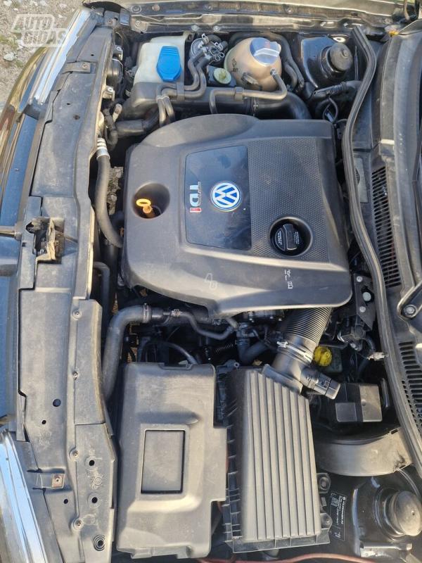 Black Volkswagen Golf 2002 in Vilkaviskis, with an engine capacity of 1.90 L and mileage of 381 thousand km for 1400 €, photo 10 on AUTOMOTO.COM.LV