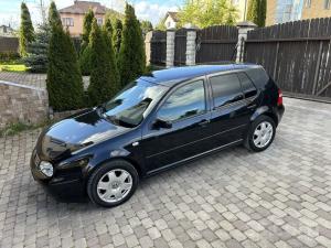 Black Volkswagen Golf 2003 in Riga, with an engine capacity of 1.40 L and mileage of 235 thousand km for 1850 €, photo 2 on AUTOMOTO.COM.LV
