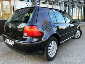 Melns Volkswagen Golf 2003 Rīga, ar dzinēja tilpumu 1.90 L un nobraukumu 236 tūkst. km par 2400 €, foto 7 vietnē AUTOMOTO.COM.LV