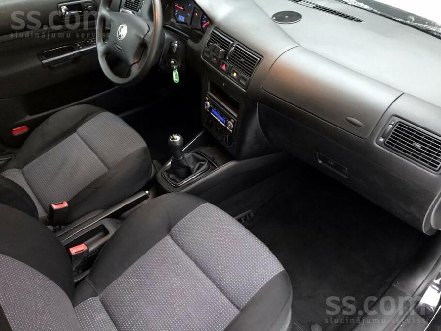 Melns Volkswagen Golf 2003 Rīga, ar dzinēja tilpumu 1.90 L un nobraukumu 236 tūkst. km par 2400 €, foto 13 vietnē AUTOMOTO.COM.LV
