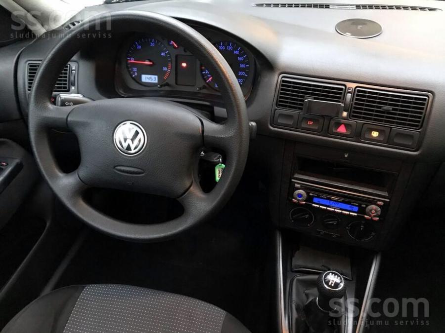 Melns Volkswagen Golf 2003 Rīga, ar dzinēja tilpumu 1.90 L un nobraukumu 236 tūkst. km par 2400 €, foto 15 vietnē AUTOMOTO.COM.LV