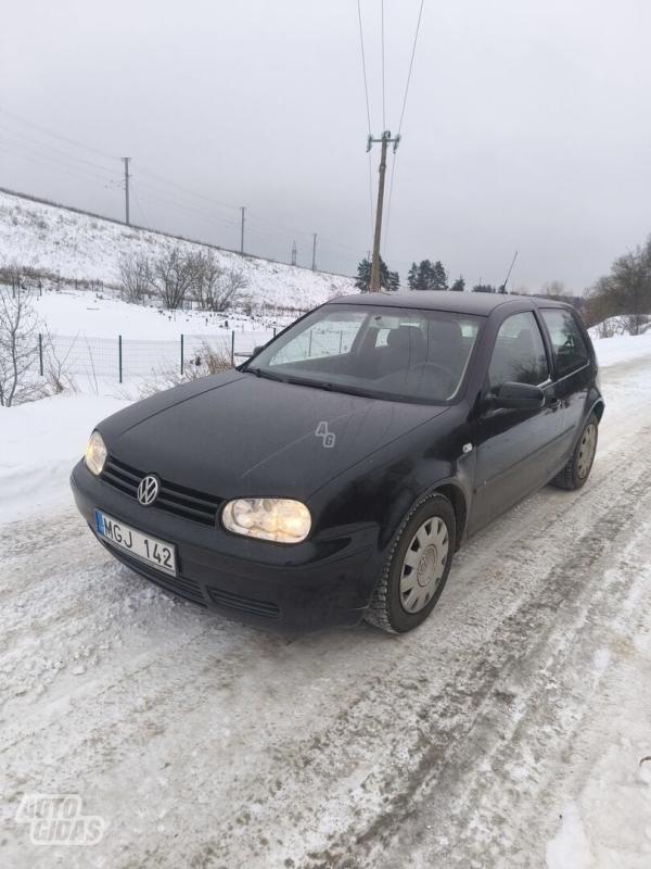 Черный Фольксваген Гольф 2003 в Каунас, объемом двигателя 1.40 л и пробегом 231 тыс. км за 680 €, фото 1 на AUTOMOTO.COM.LV