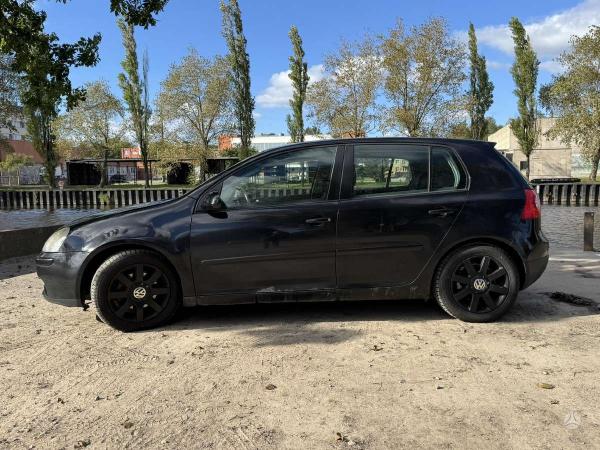 Black Volkswagen Golf 2003 in Klaipeda, with an engine capacity of 2.00 L and mileage of 454 thousand km for 999 €, photo 4 on AUTOMOTO.COM.LV