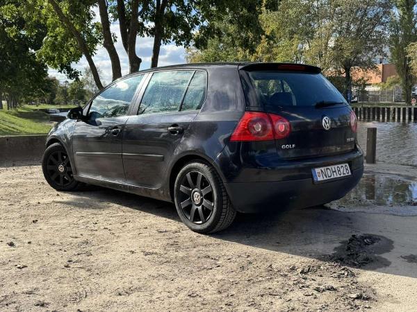 Black Volkswagen Golf 2003 in Klaipeda, with an engine capacity of 2.00 L and mileage of 454 thousand km for 999 €, photo 5 on AUTOMOTO.COM.LV