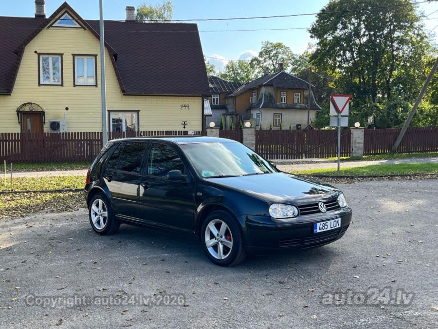 Black Volkswagen Golf 2003 in Tallinn, with an engine capacity of 1.60 L and mileage of 242 thousand km for 2000 €, photo 3 on AUTOMOTO.COM.LV