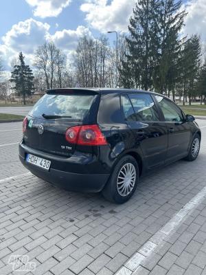 Black Volkswagen Golf 2003 in Taurage, with an engine capacity of 1.90 L and mileage of 431 thousand km for 1900 €, photo 4 on AUTOMOTO.COM.LV