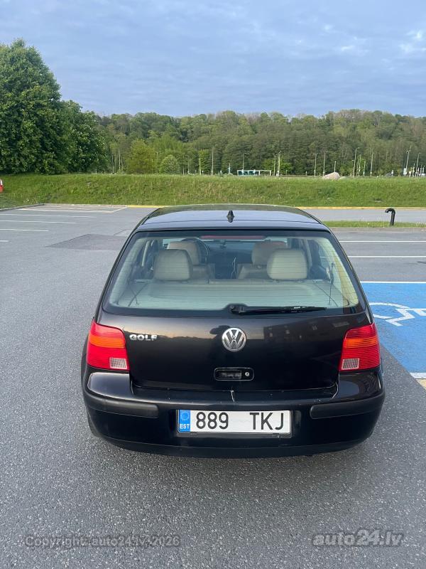 Black Volkswagen Golf 2003 in Tallinn, with an engine capacity of 1.40 L and mileage of 247 thousand km for 999 €, photo 2 on AUTOMOTO.COM.LV