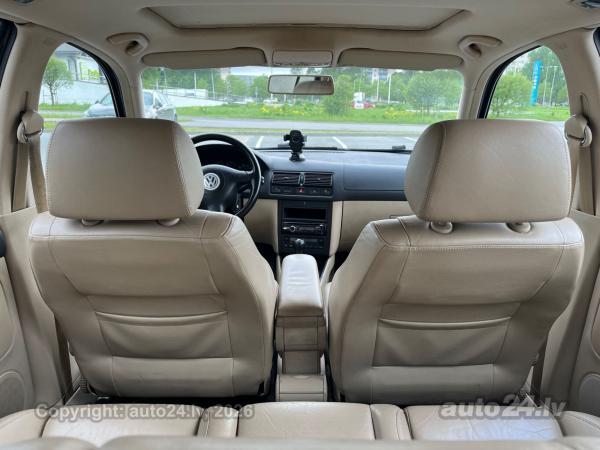 Black Volkswagen Golf 2003 in Tallinn, with an engine capacity of 1.40 L and mileage of 247 thousand km for 999 €, photo 8 on AUTOMOTO.COM.LV