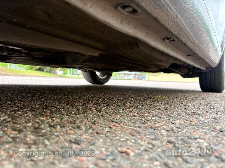 Black Volkswagen Golf 2003 in Tallinn, with an engine capacity of 1.40 L and mileage of 247 thousand km for 1999 €, photo 20 on AUTOMOTO.COM.LV
